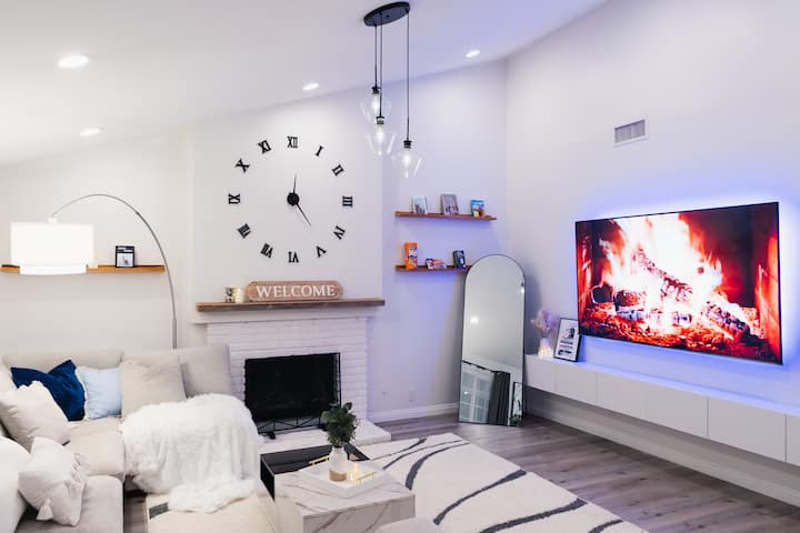 Arcade | Pool Cozy Home | Minutes To Disney - Santa Ana, CA
