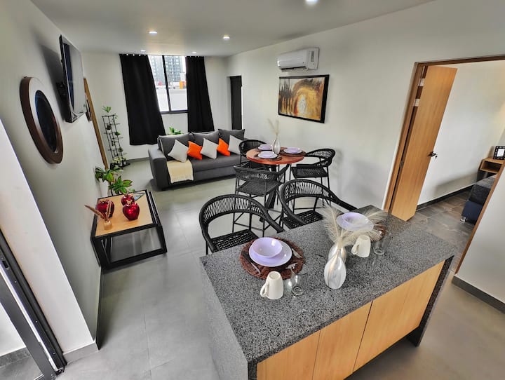 Departamento C/terraza Privada, Zona Chapultepec - Guadalajara, México