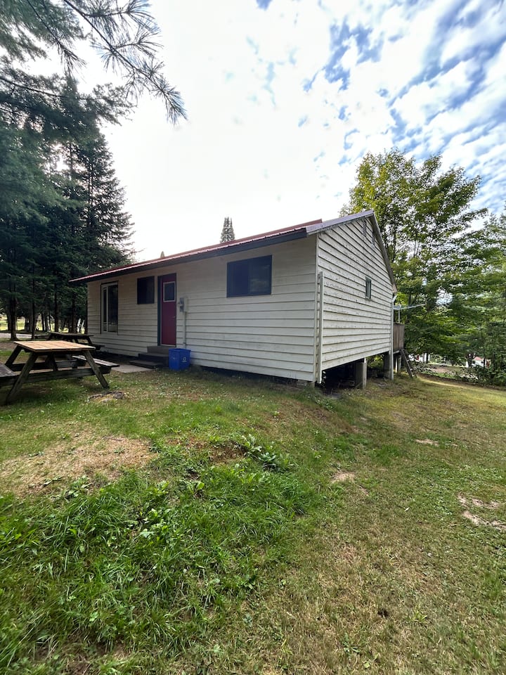 River Little Resort Deluxe Cottage - Gravenhurst