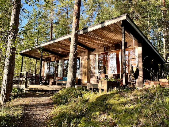 Stylish 1960s Cabin By The Lake & With Sauna - Heinola