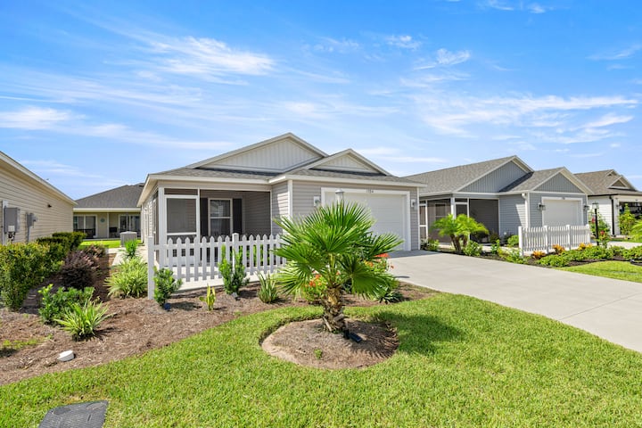 Walk To Pool | Golf Cart | Mins To Eastport Square - Wildwood, FL