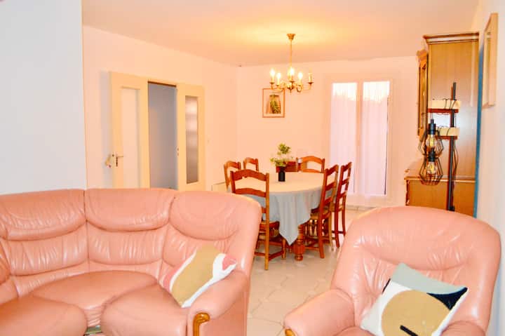 Garden House 3chambres, Parkingfree, Wifi, 15minlr - Lagord