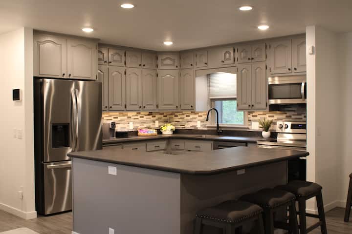 Family Friendly Home With Game Room. - Rapid City, SD