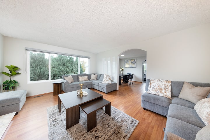 3br/2ba Home – 30 Mins To Yvr, Family-friendly - Delta