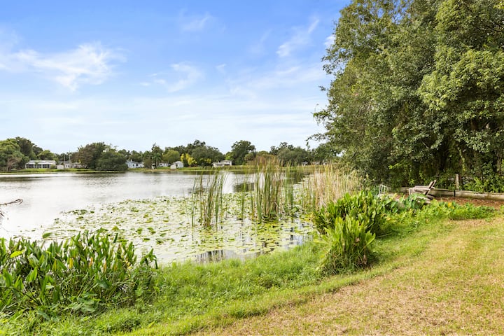 The Lake Retreat | Lakefront 3br Home In Orlando - Orlando, FL