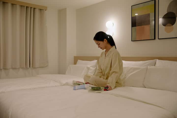 [청량리 아늑호텔] #트윈#청량리역#퀸베드+싱글베드#힐링숙소#감성숙소#신축#청량리호텔#핫플 - Seoul