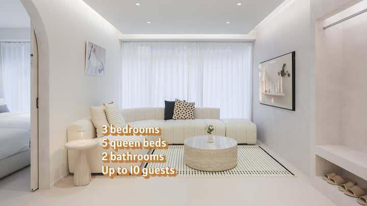 [신규오픈] 서면역1분/최대10인/퀸베드5개/욕실2개/tv65인치/가족여행/단체여행 - Busan