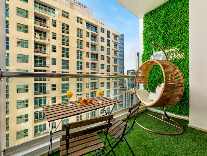 Urban Dubai Marina Stay | Near Yacht Area & Beach - Dubai