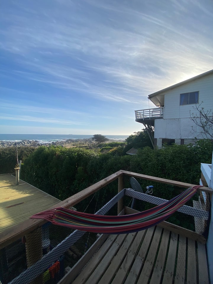 Moderno Depto. Frente Al Mar - El Tabo