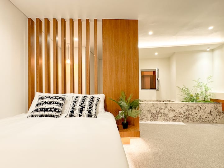 오픈할인/ 청량청량2호 / 경동시장 / 청량리역5분 / 세종대왕기념관/ 조적욕조 - Szöul