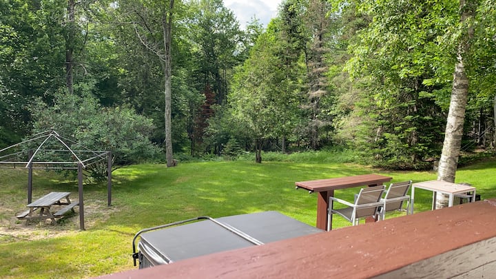 Mont-tremblant Peaceful & Charming Chalet - Mont-Tremblant