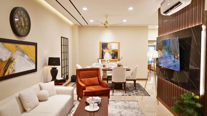 Designer 2 Bhk I Heart Of Isb I Pool & Parking - イスラマバード