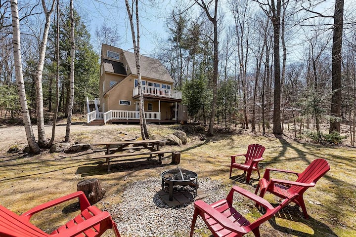 Evergreen Escape – A Cozy Family Getaway - Campton, NH