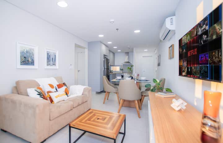 Stylish 2br | Pool, Gym, City Views | Prime Spot - Paraguay