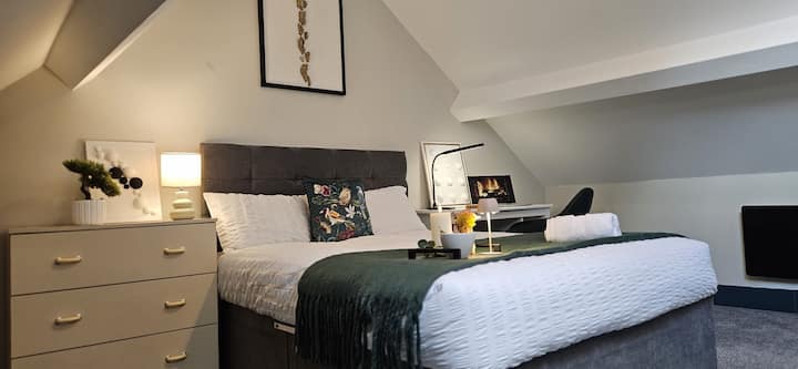 Spacious Home Ideal For Long Stays & Work Trips - Kingston upon Hull