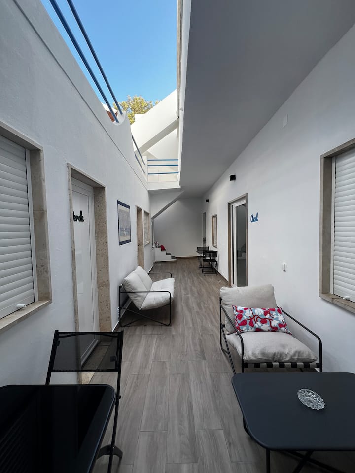 Refúgio Familiar Com Suites & Pátio Exclusivo - Faro