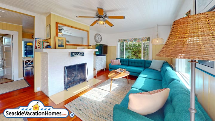 Saltworks Cottage At Seaside Beach - Seaside, OR