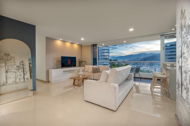 Style 3br Apt Near Provenza, Pool+gym+security+ac - Medellín