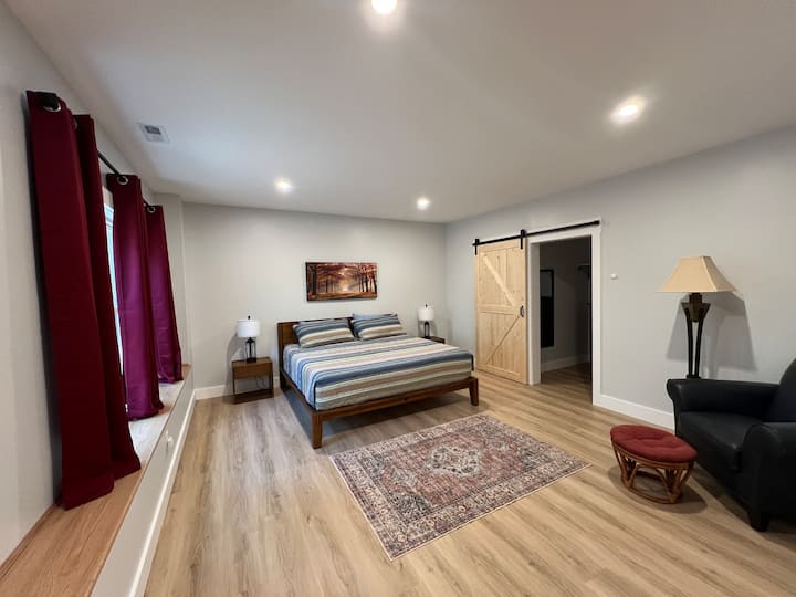 Modern Comfort • Peaceful Bow Nh Retreat - New Hampshire (State)