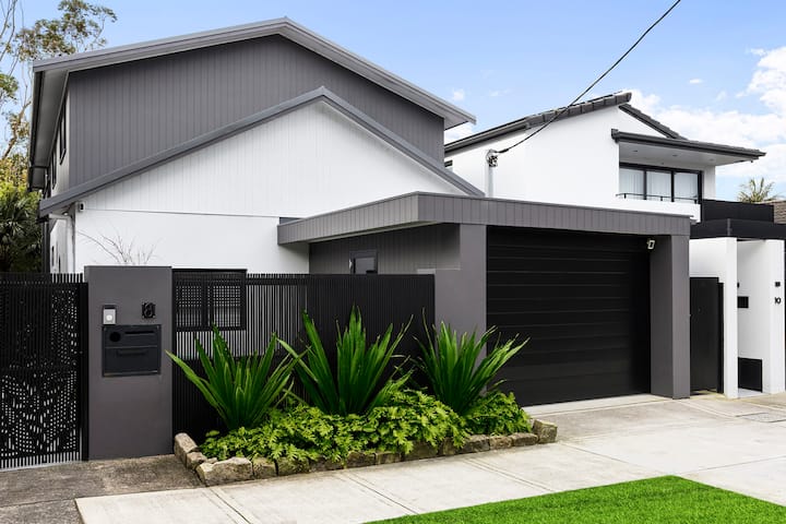 Casa Alta Bondi | Designer 5br+study W/steam Room - Randwick