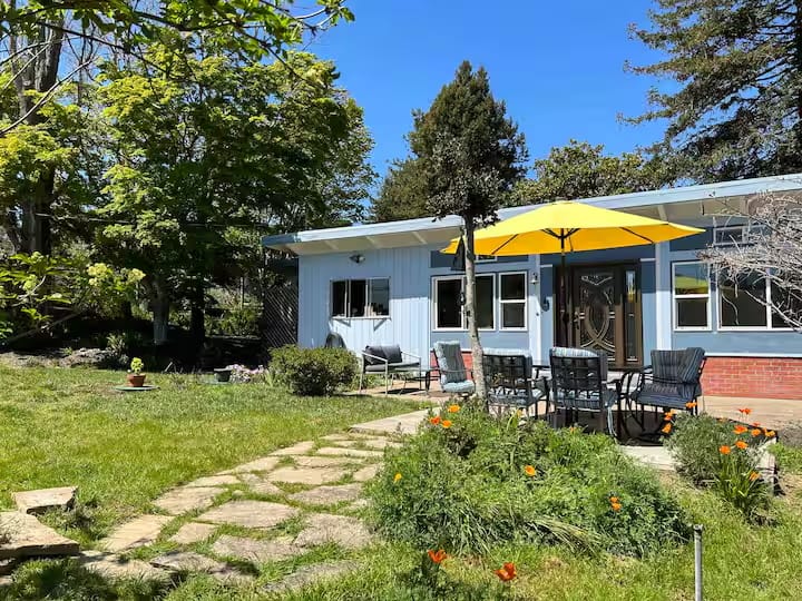 Blue Beauty - Kid-friendly, Walk To Local Beaches! - Point Reyes Station, CA