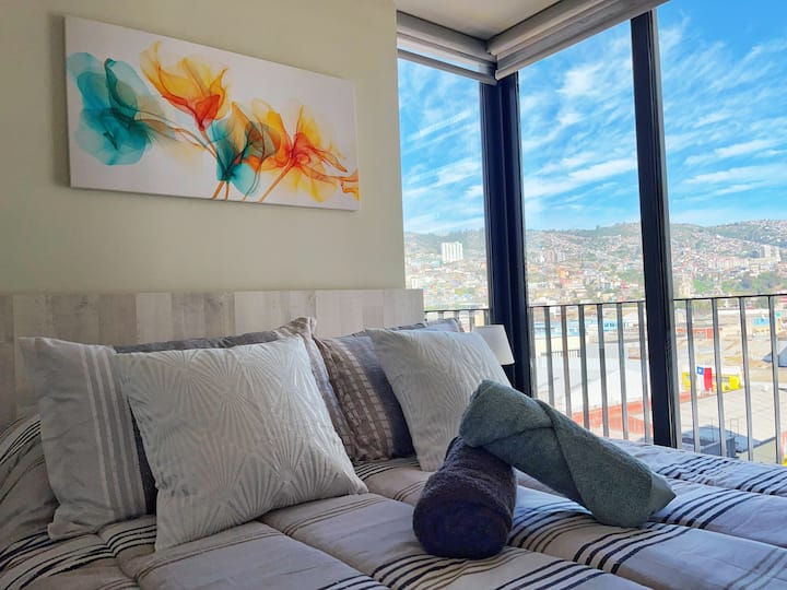 Acogedor Y Moderno En El Centro De Valparaíso - Valparaíso