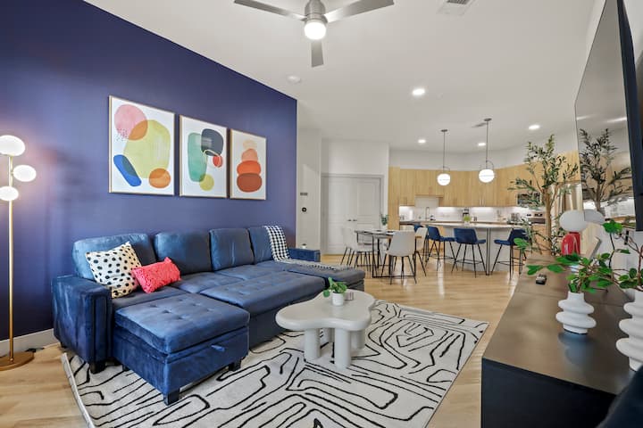 Cozy 2br Retreat | 2 King Beds + Gym & Pool Access - Farmers Branch, TX