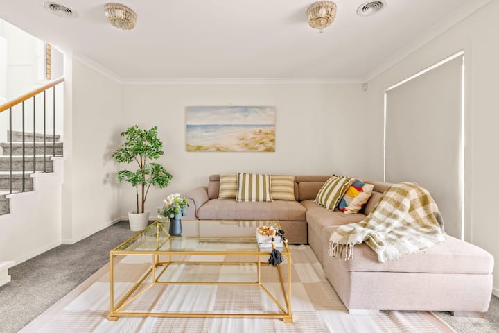 Stayau Modern Sanctuary Mins From The Ct & Airport - Point Cook