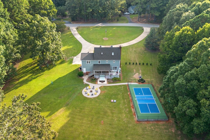 Pickleball, Hot Tub, Fire Pit, Basketball, 3 Kings - Clayton, NC