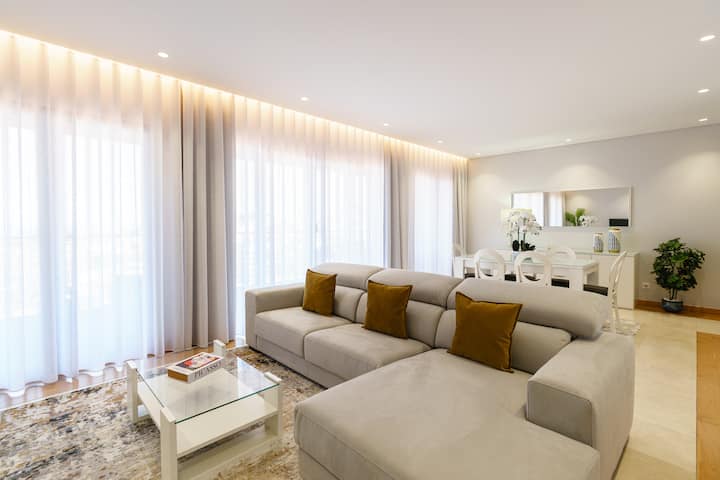 Mar E Sol (Chic & Modern City Apartment) - Madeira