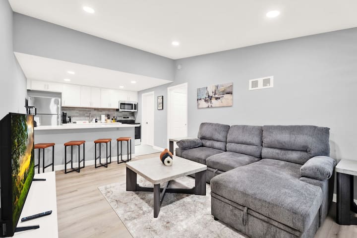 Peaceful 1br Retreat| Near Oakland Univ & Downtown - Oakland University, Rochester