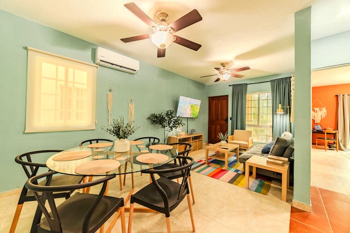 Spacious 3-br Apt | Walk To 5th Ave & Beach - Cozumel