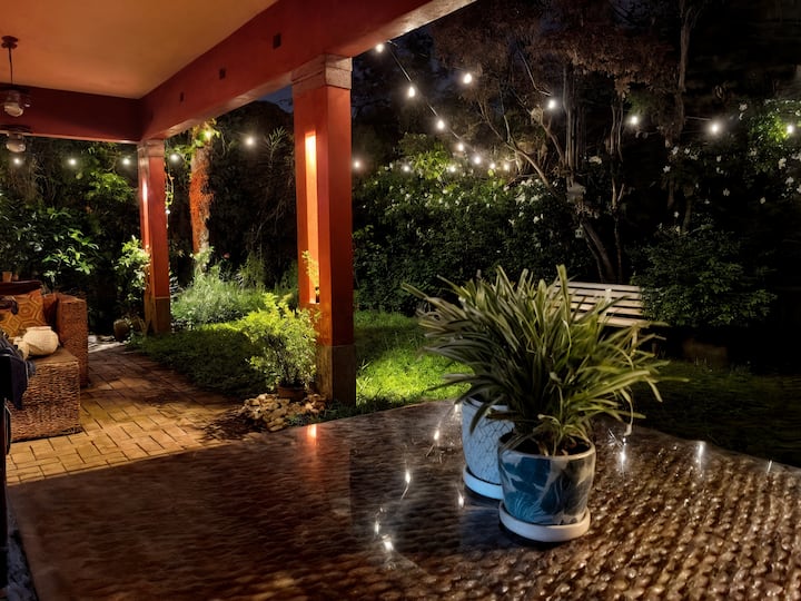 Casa Con Terraza Panorámica • Comunidad Segura - Managua