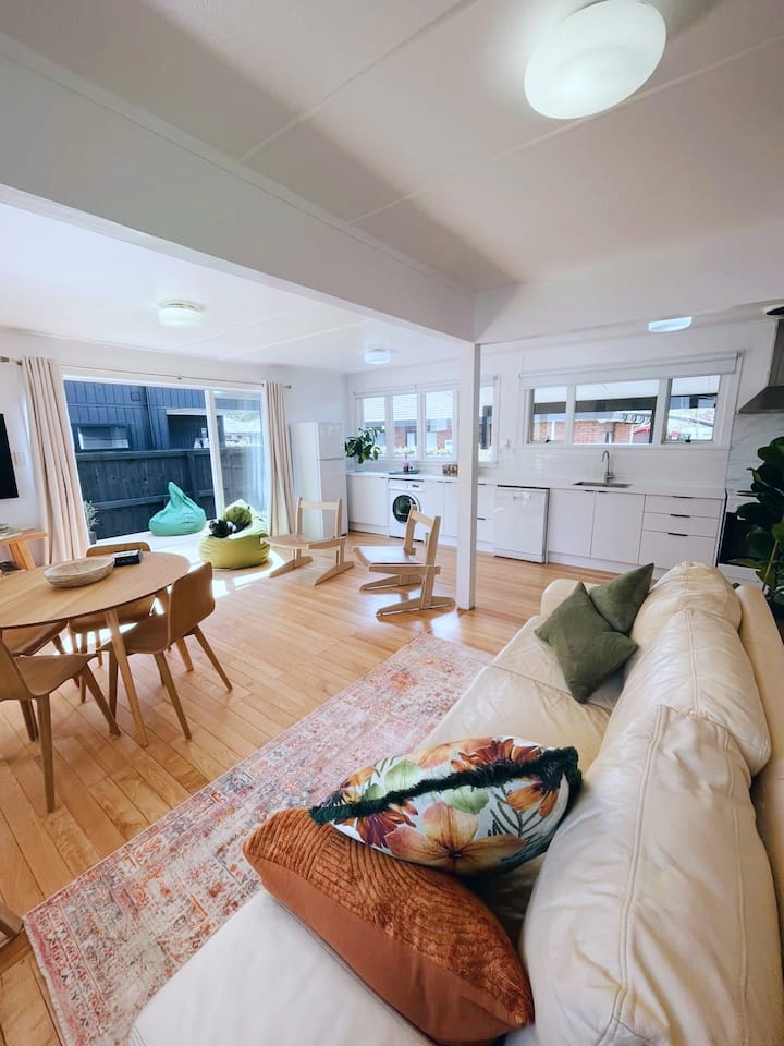 Five Olives Holiday House - Waiwera