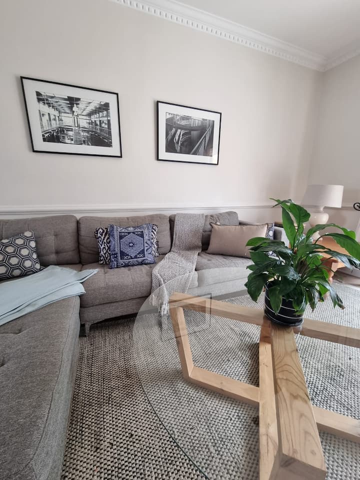 Bright & Central Apartment - Johannesburg