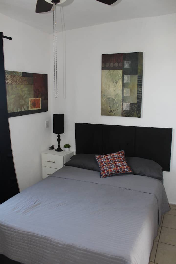 Tranquilo Y Moderno Departamento Bien Ubicado - Saltillo