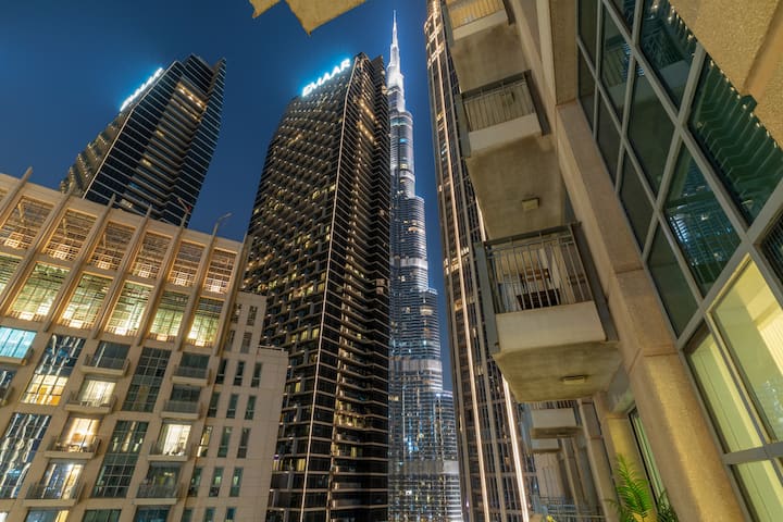 First Class | 1br | Burj Khalifa View | Near Metro - Dubai