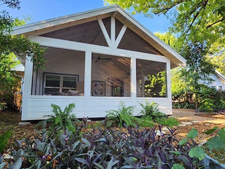 Shaded Austin Oasis - Austin, TX