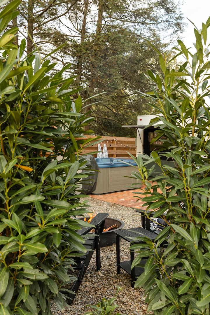 Cooper's Corner + Hot Tub - Pennsylvania