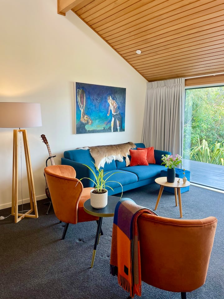 Bellbird’s Nest | A Chic & Peaceful Getaway - Queenstown