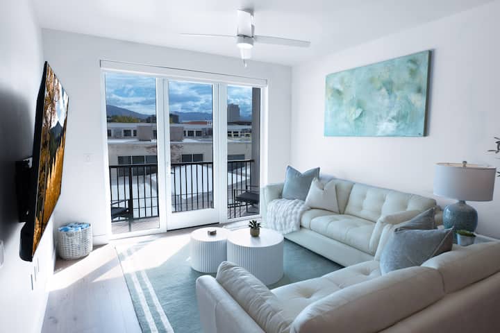 Deluxe 1br 1ba Stunning Amenities-pool, Htub, Gym+ - Salt Lake City, UT