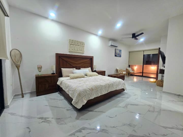 Big House With 3 Bedrooms - Cancún