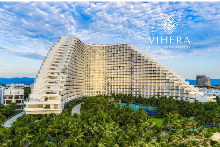 Luxury Seaside Condotel With Stunning View - Cam Ranh