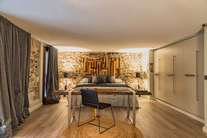 Kel Domènech Apartment Besalú - Besalú