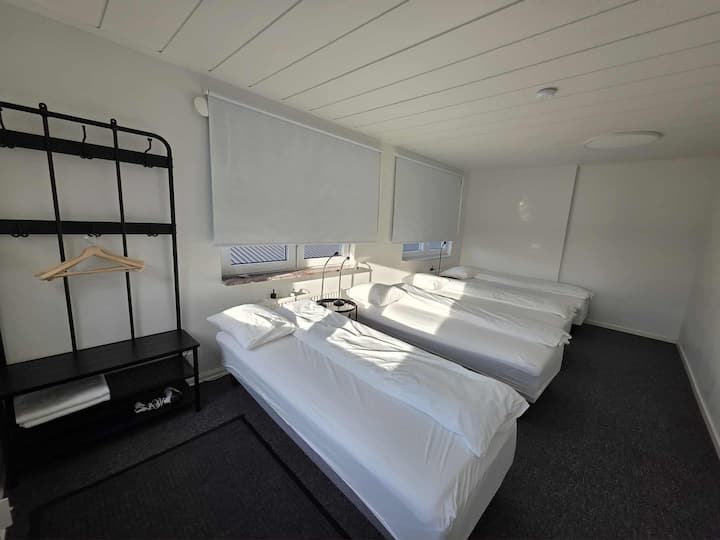 Office Motel - Room 1 - 4 Beds - Göteborg