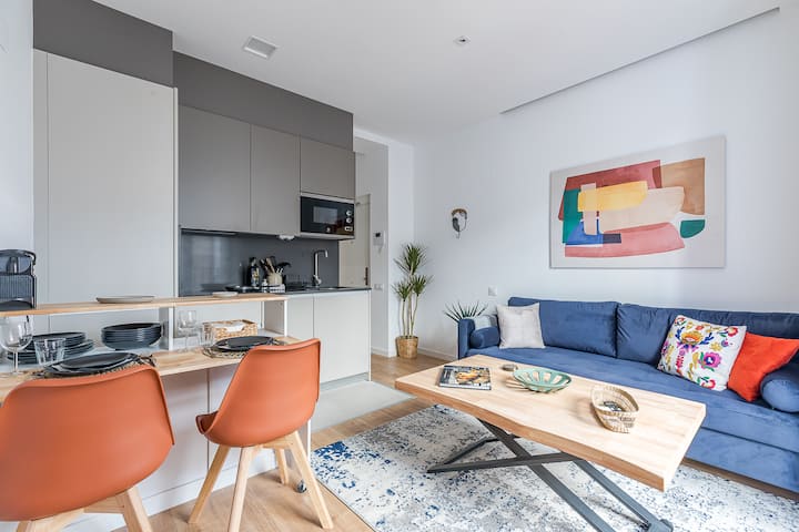 Encantador Piso En Centro De Madrid/antón Martín - Madrid