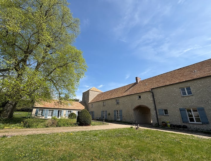 Appartement 2 Chambres En Coeur De Village - Mantes-la-Jolie