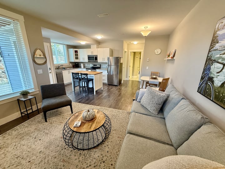 Kelowna Getaway – Black Mountain Golf & Ski - Kelowna