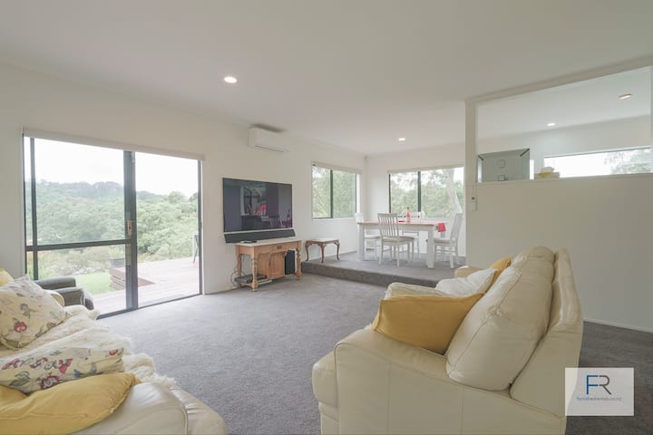 Seaside Oasis Haven | By Furnished Rentals - Auckland