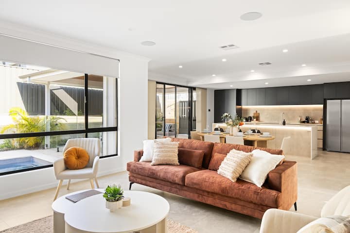 The Scarborough Mirage | 4br | Pool | Games Room - Perth